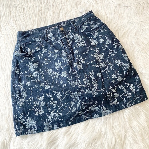 croft & barrow | Shorts | Croft Barrow Blue Floral Classic Fit Skort ...